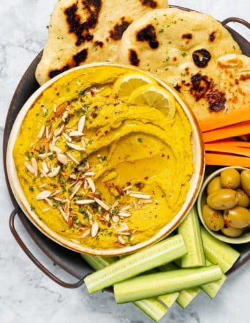 Curry Hummus - A Virtual Vegan